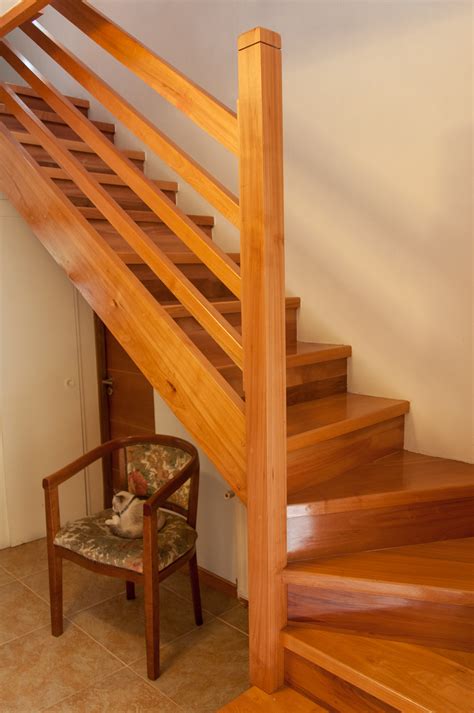 Escalera Madera L Rauli Natural 1 Escaleras De Madera Barandas Y Pasamanos