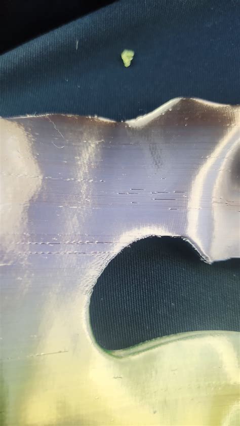 does anyone know how to fix the layer lines coming out like this r