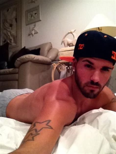Gay Pornstar Cody Robbinson Gayporn