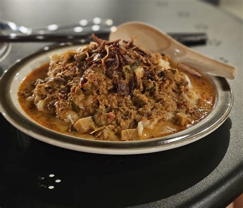 This Cosy Corner House In Kepong Serves Tong Sui And Comfort Food Until