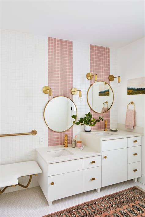 51 Beautiful And Creative Bathroom Wall Decor Ideas