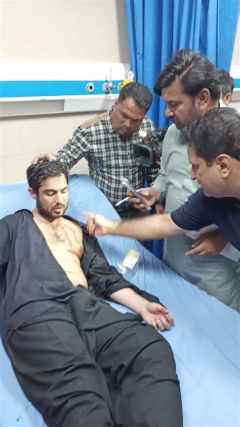 News Anchor Iqrar Ul Hassan Attacked Details Reviewitpk