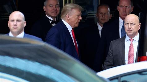 З Трампа зняли формальний арешт — ЗМІ Читайте на Ukr Net