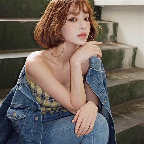 6386 отметок Нравится 5 комментариев — 츄 Chuu Korea Official Chuu