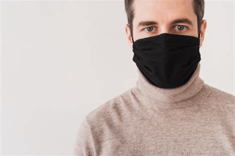 Mise En Garde Contre Les Bavettes Personnalisées Vendues Par Des Pages