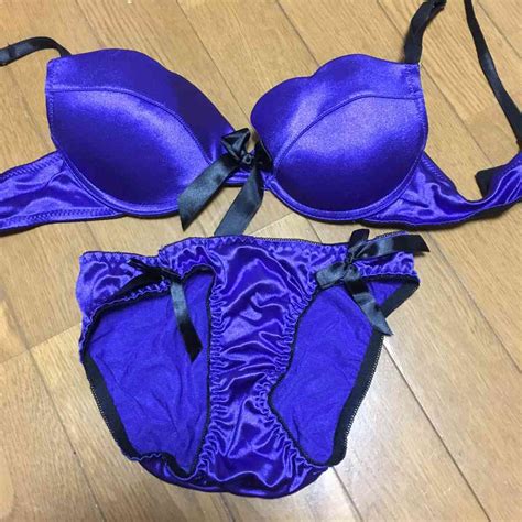 エッチなカラーのブラとパンティ — 商品 — Luscio ラシオ 女子の使用済み下着直販サイト