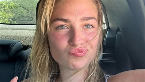 Alles Over Roxy Dekker Leeftijd Vader Koen Spelersvrouw