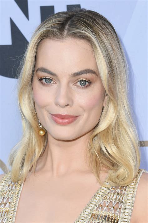 Margot Robbienin Lob Kesime İlham Veren 20 Saç Modeli Vogue Türkiye