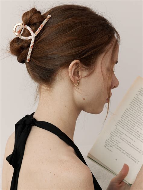 마블 트위스트 헤어 집게핀 스프링 플럼 하고