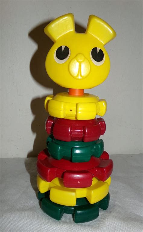 Plastový Skládací Pejsek Old Toys