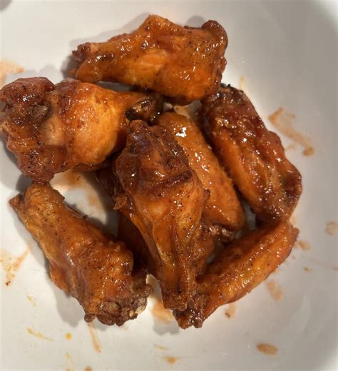 Basic hot wings : r/Wings
