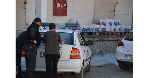 ДОСТ са поръчали продукти за 600 торбички за раздаване Снимки