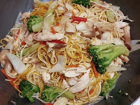 雞絲菇菇炒雙色麵線 By Sin的料理廚房 愛料理