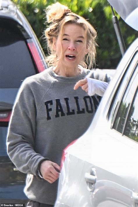 Renee Zellweger Looks Very Casual With Messy Hair After Going Glam For Months To Promote