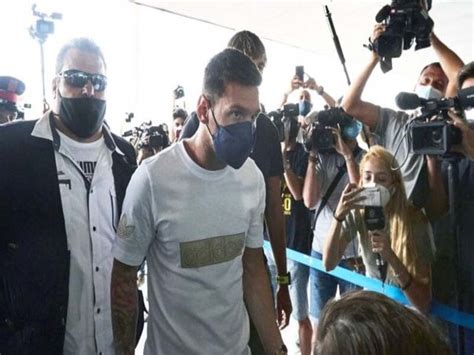 Psg Futur Scellé Messi Est Actuellement à Barcelone Yop L Frii
