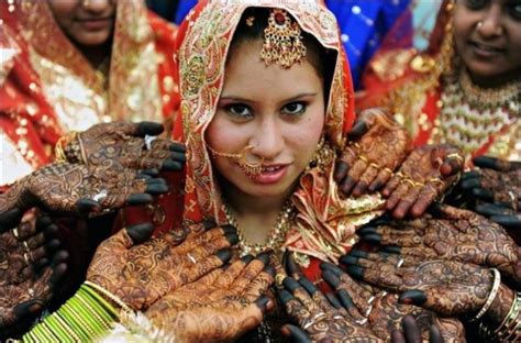 Why Do Indian Women Wear Nose Rings Pictolic