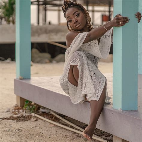 Front Center Cocoa Sarai Rated Randb