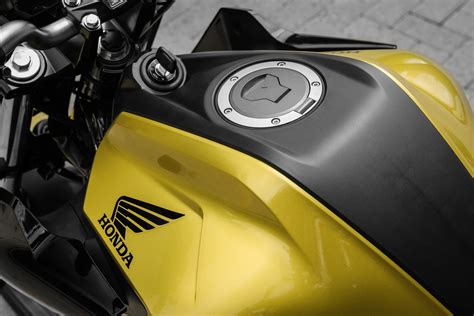 Nova Honda CB 300F Twister 2023 preços fotos e detalhes