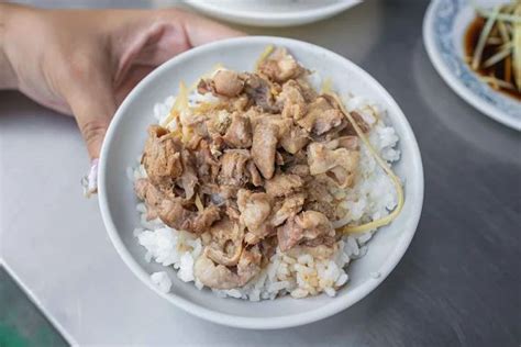 一碗90元魚肉花枝疊成海鮮小山20年老字號台南虱目魚粥CP值超強 ETtoday旅遊雲 ETtoday新聞雲