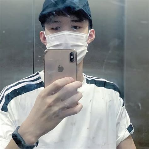 Fennik Dovanve • Threads Say More