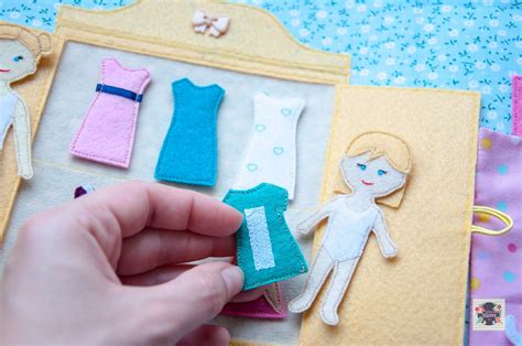 Добрые подарки Кукольный домик для 8 летней девочки — Развивающая книжка из ткани и фетра