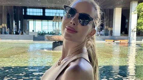 Антония Петрова учи последователите си как да станат милионери Звезди