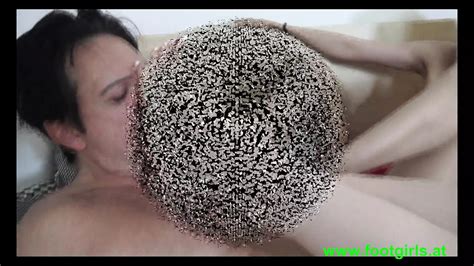 足交 射在脚上 Xhamster