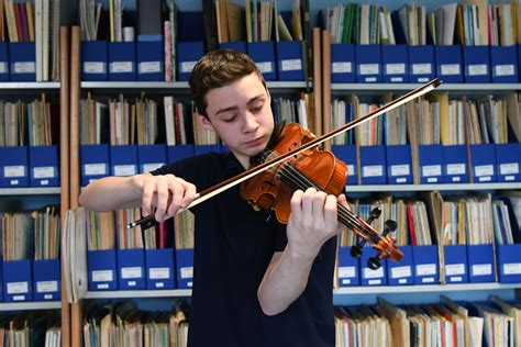 Musique Le Jeune Ivan Maciuca Obtient Un Prix Prestigieux Ville De Saint Nazaire