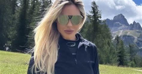 Ilary Blasi Vacanza Con Giallo Gira Voce Che Bastian Cosa Non
