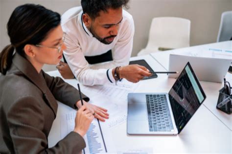 8 Benefits And Limitations Of Cloud Computing In 2022