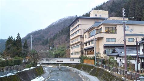 山陰湯村温泉「湧泉の宿ゆあむ」で松葉ガニと温泉街散歩！周辺観光は鳥取県をいいとこどり