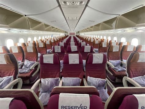 Review Thai Airways 787 8 Economy Class Live And Lets Fly