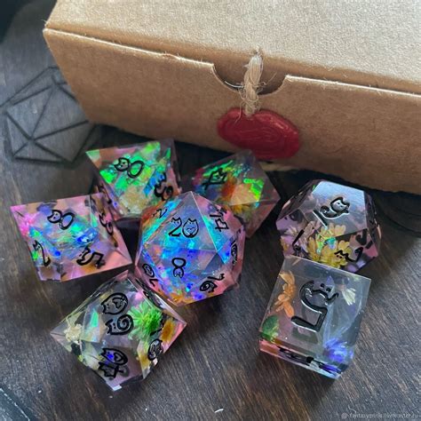 Кости, дайсы, кубики ручной работы для DnD ДнД Rainbow Dreams на заказ ...