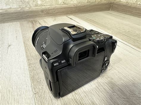 Canon EOS 250D Kit 18 55 IS STM Black Сумка Карта памяти Идеал