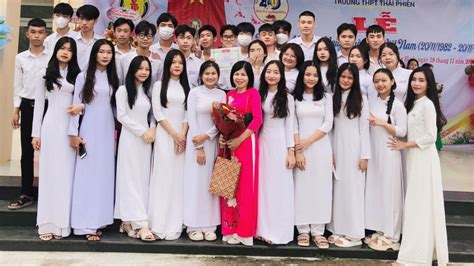 Nữ Sinh Có Nhất Thiết Phải Mặc đồng Phục áo Dài đi Học Cả Tuần