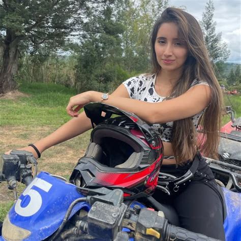 Steffany Lara Steffany Laraa On Threads Steffany Lara Steffany Laraa On Threads