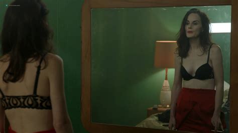 Naked Michelle Dockery In Good Behavior