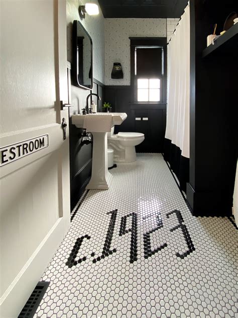Classic Black And White Bathroom Tile Rispa