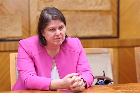 Хууль зүйн байнгын хорооны дарга Д Цогтбаатар Элчин сайд Сандра Шуфаниг хүлээн авч уулзав