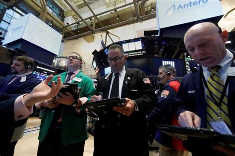 Wall Street Menguat Ditopang Gurihnya Laporan Laba Emiten Okezone