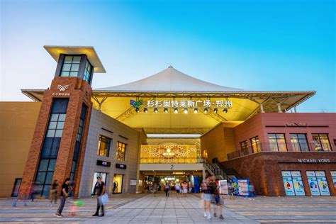 盘点｜“城市微度假”再掀奥特莱斯热潮，2021年新开业17座奥莱项目 新闻频道 和讯网