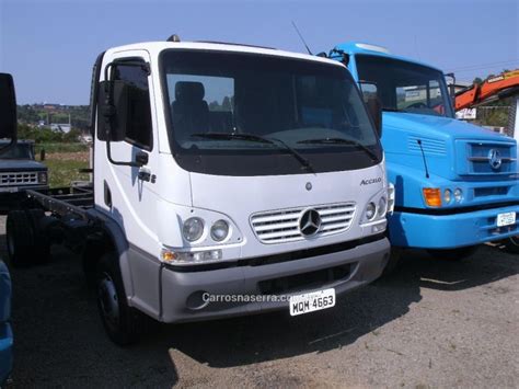 MERCEDES BENZ ACCELO 915 2005 2006 Branco Sob Consulta