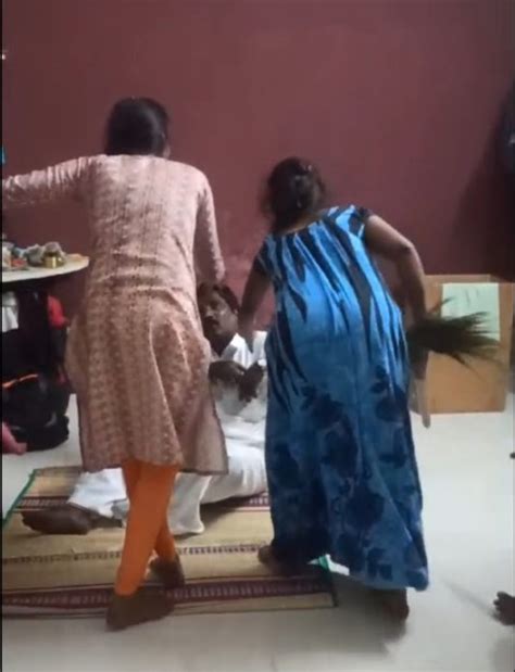 பாலியல் தொந்தரவு துடைப்பகட்டையால் அடி வாங்கிய அதிமுக நிர்வாகி கைது