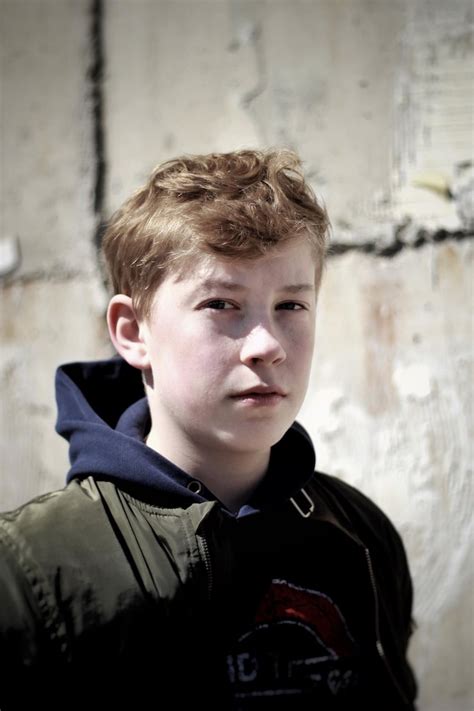 Junge 12 Jahre Bilder Kostenloser Download Auf Freepik