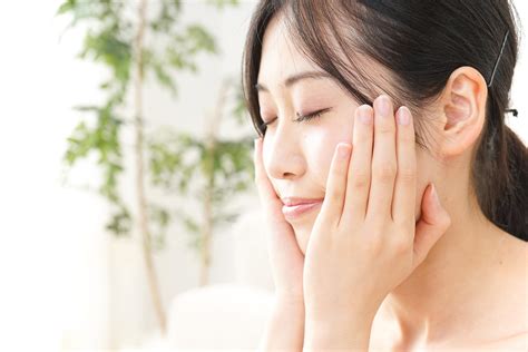 すっぴん美人は魅力的？ 綺麗な素顔には女性支持が高い傾向も Sirabee