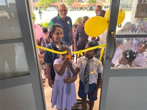 model model mathematics classroom implemented at veeramunai r k m maha vidyalayam in ampara