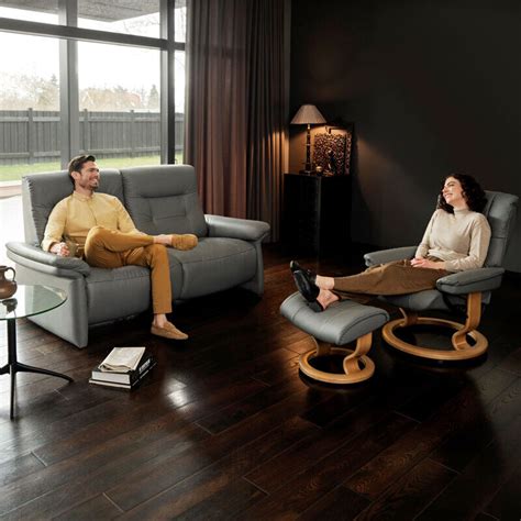 Stressless® Large Reno Recliner With Classic Base Pfitzner Furniture