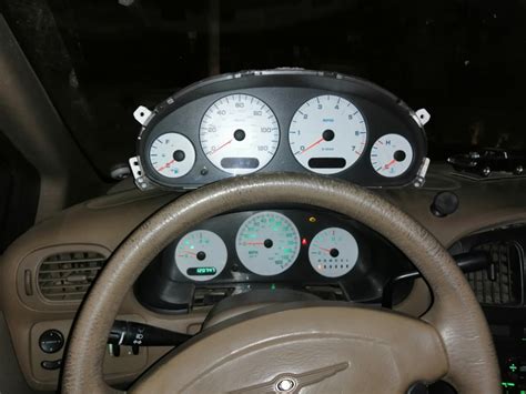 Обновка — Chrysler Voyager (4G), 2,4 л, 2003 года | тюнинг | DRIVE2