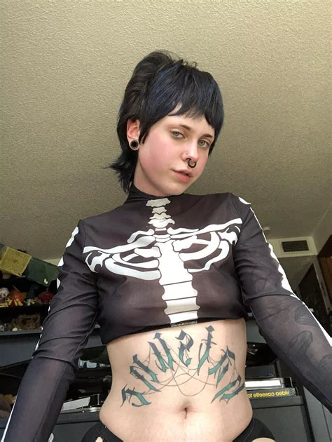 Skeleton Boy Nudes Bois NUDE PICS ORG