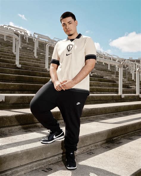 Un Incroyable Maillot Fourth Pour Les Corinthians
